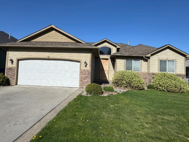 3 Br, 2 bath, Single Family 7808 S Parway Ln