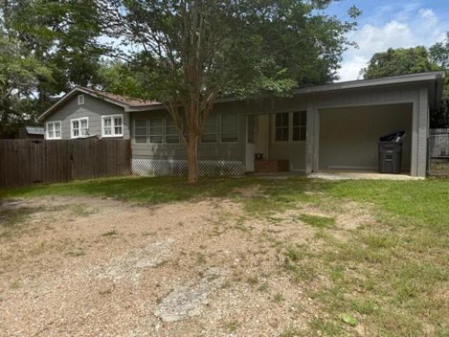 3 Br, 2 bath, Single Family 780 N Mulberry St