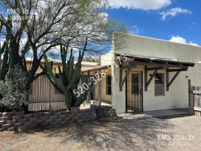 3 Br, 2 bath, Single Family 781 N Anita Ave