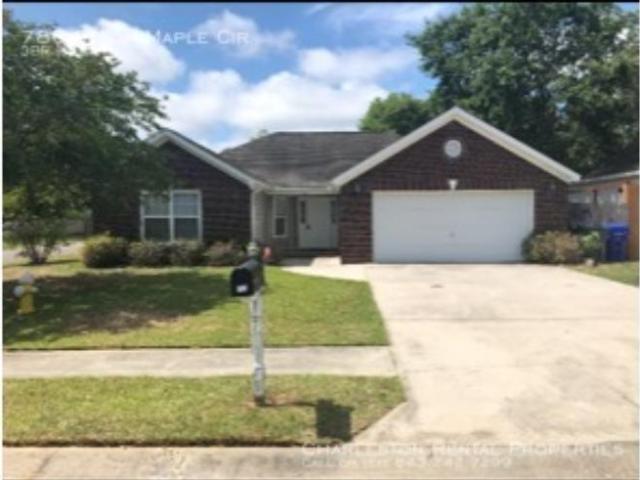3 Br, 2 bath, Single Family 7864 High Maple Cir