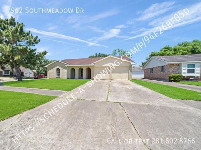 3 Br, 2 bath, Single Family 7962 Southmeadow Dr