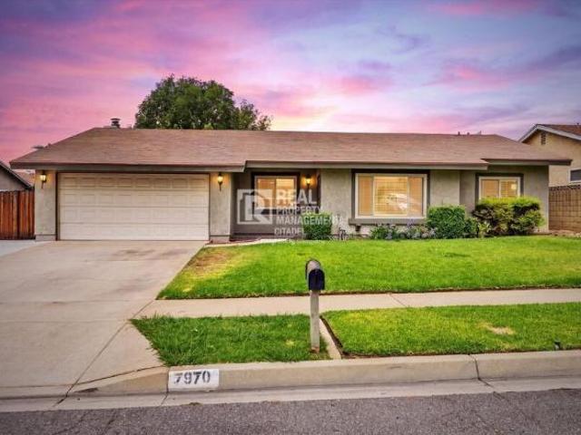 3 Br, 2 bath, Single Family 7970 Cambridge Ave