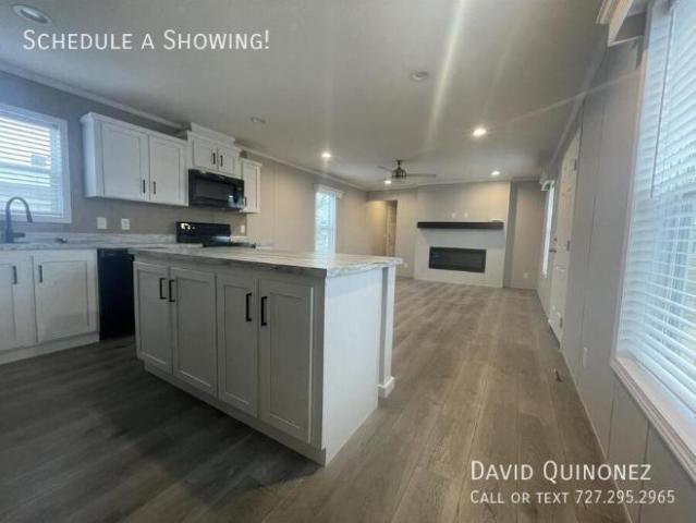 3 Br, 2 bath, Single Family 701 West Mill Street