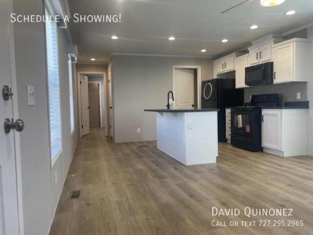 3 Br, 2 bath, Single Family 701 West Mill Street