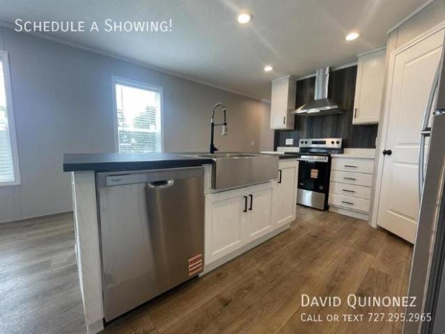 3 Br, 2 bath, Single Family 701 West Mill Street