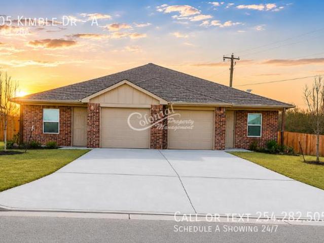 3 Br, 2 bath, Single Family 705 Kimble Dr