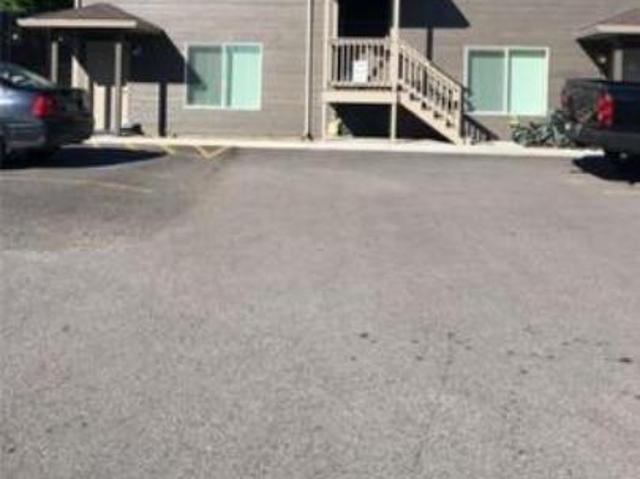 3 Br, 2 bath, Single Family 706 Darby Street