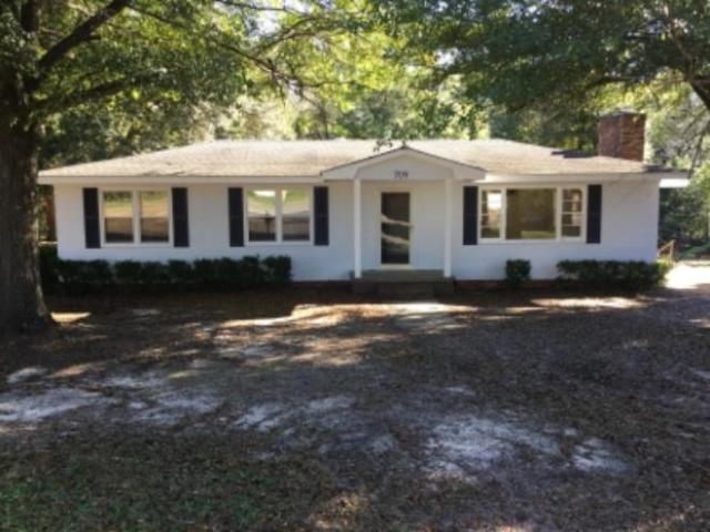 3 Br, 2 bath, Single Family 709 N Hankinson St