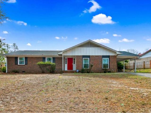 3 Br, 2 bath, Single Family 7125 Ashwood Cir