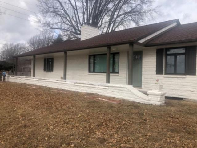 3 Br, 2 bath, Single Family 7146 Parallel Pkwy