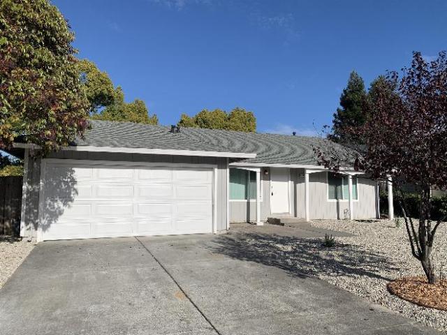 3 Br, 2 bath, Single Family 7181 Circle Drive