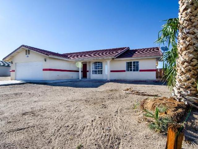 3 Br, 2 bath, Single Family 72548 Sunnyslope Drive