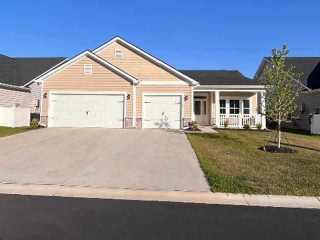 3 Br, 2 bath, Single Family 728 Isle Verde Dr