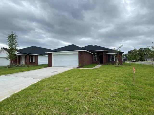 3 Br, 2 bath, Single Family 7294 Gateway Court