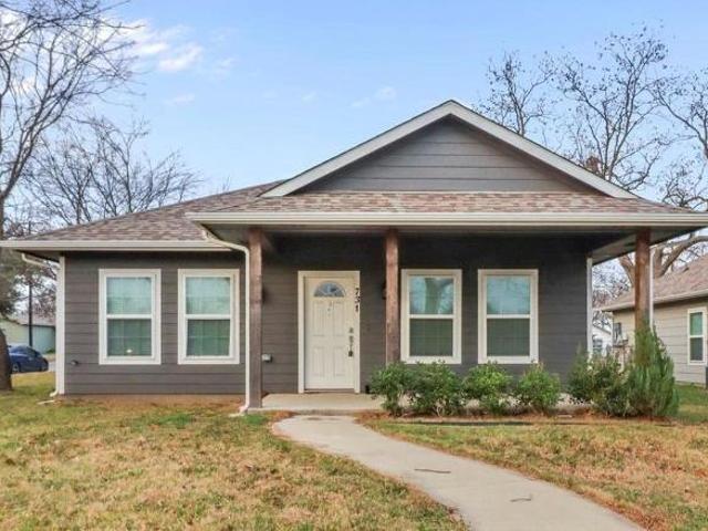 3 Br, 2 bath, Single Family 731 W Morton