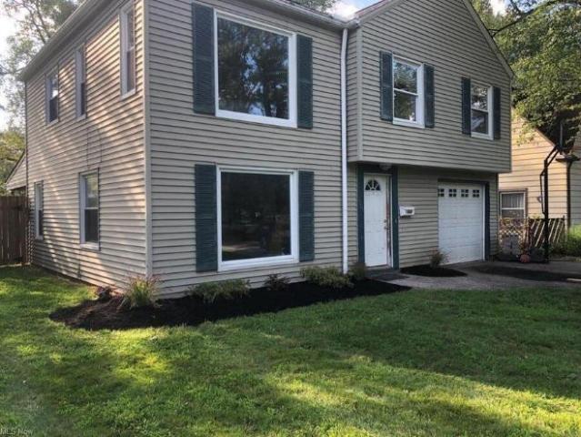 3 Br, 2 bath, Single Family 7366 Parma Park Boulevard