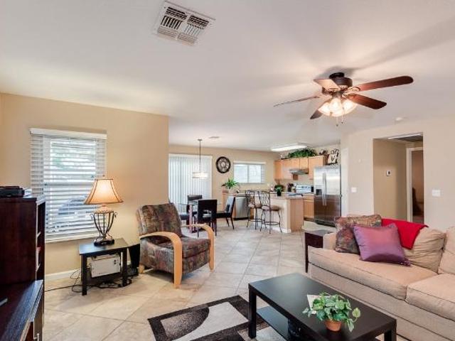 3 Br, 2 bath, Single Family 739 E Michigan Ave