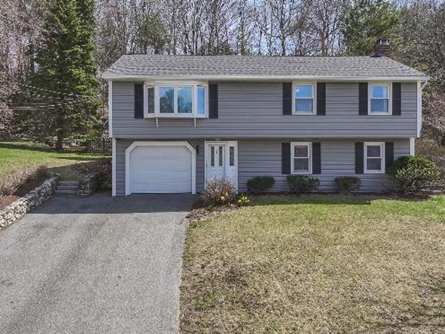 3 Br, 2 bath, Single Family 7 Briarwood Road
