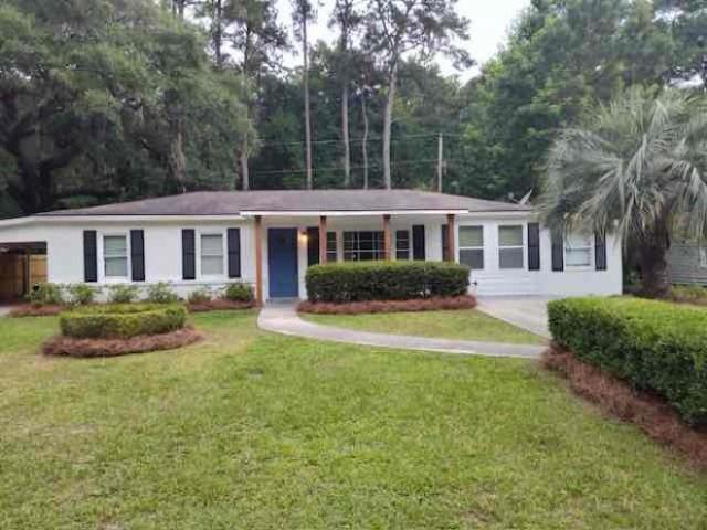 3 Br, 2 bath, Single Family 7 Brookview Dr