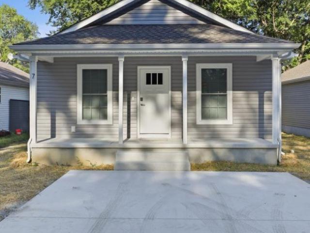 3 Br, 2 bath, Single Family 7 New St