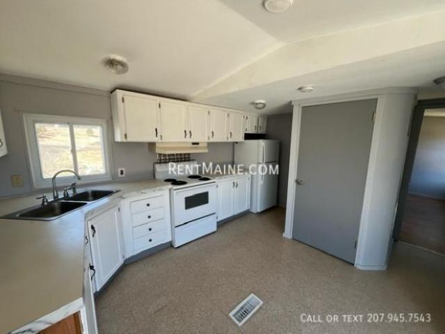 3 Br, 2 bath, Single Family 7 Possum Ln