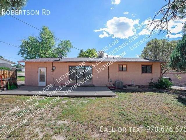 3 Br, 2 bath, Single Family 7 Robertson Rd