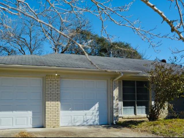 3 Br, 2 bath, Single Family 7 Richards Court