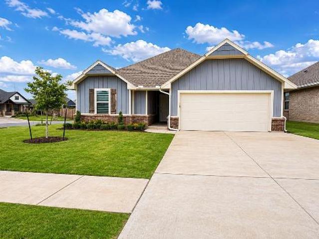 3 Br, 2 bath, Single Family 8417 Northwest 163rd Street