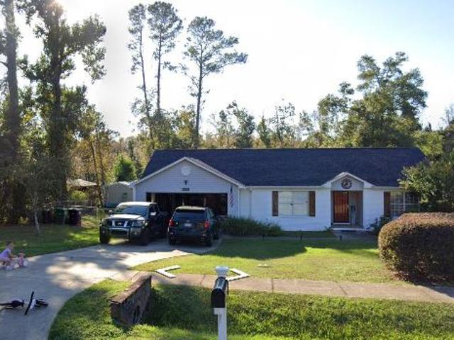 3 Br, 2 bath, Single Family 8446 Augustwood Lane