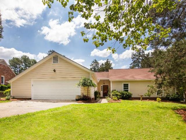 3 Br, 2 bath, Single Family 8507 Kirehenbaum