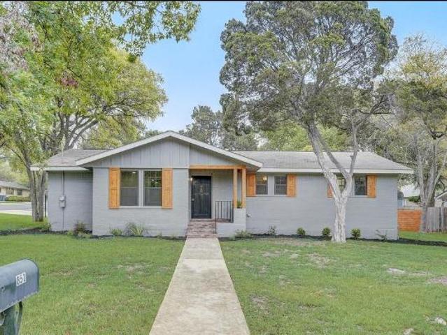 3 Br, 2 bath, Single Family 850 Timber Dr