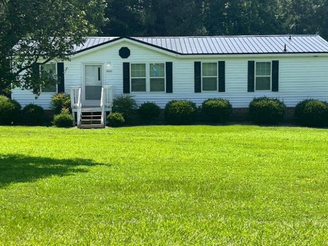 3 Br, 2 bath, Single Family 8517 Edwards Rd