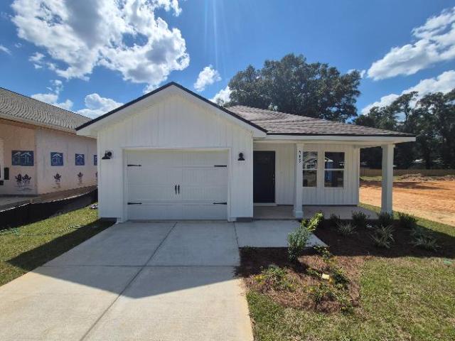 3 Br, 2 bath, Single Family 8531 Sonnyboy Lane