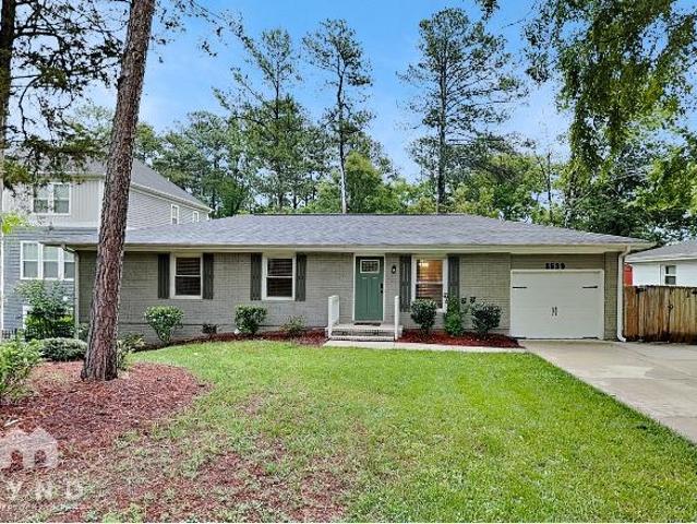 3 Br, 2 bath, Single Family 8539 Sharonbrook Dr