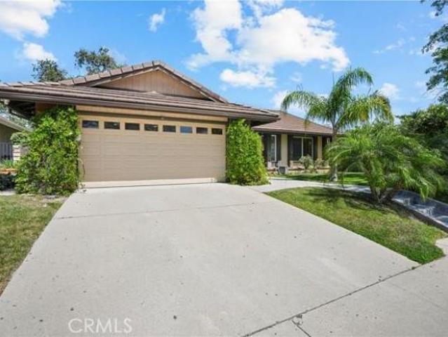 3 Br, 2 bath, Single Family 854 Rim Crest Drive