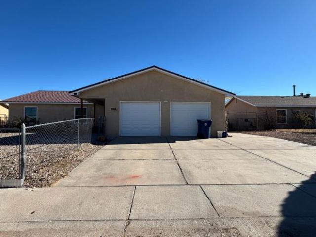 3 Br, 2 bath, Single Family 856 Lancelot St SW
