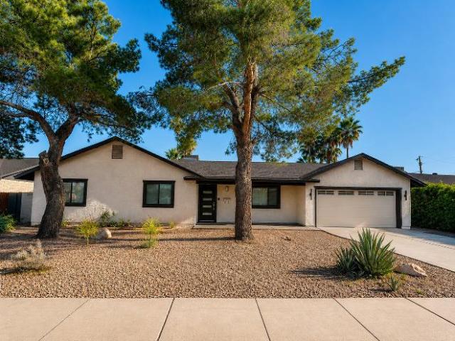 3 Br, 2 bath, Single Family 8611 E Vista Drive