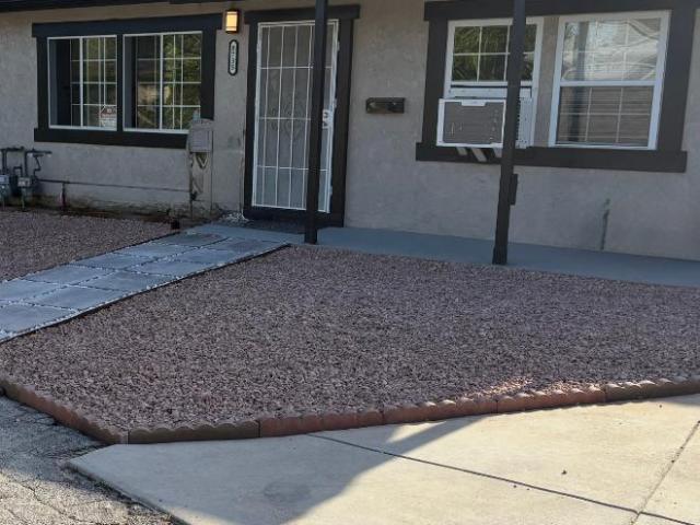 3 Br, 2 bath, Single Family 8735 E Fairview Ave