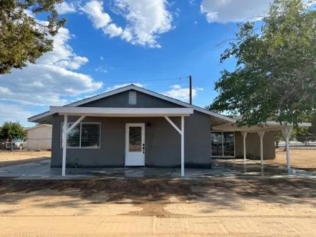 3 Br, 2 bath, Single Family 8788 Oakwood Ave