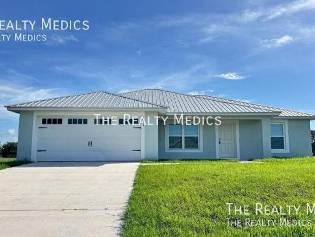 3 Br, 2 bath, Single Family 8833 Hampshire Dr