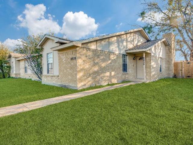 3 Br, 2 bath, Single Family 8838 Hidden Hill