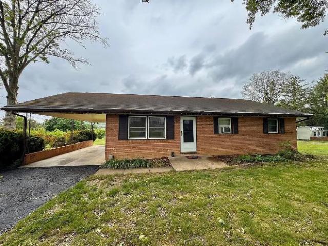 3 Br, 2 bath, Single Family 8861 Pats Lane