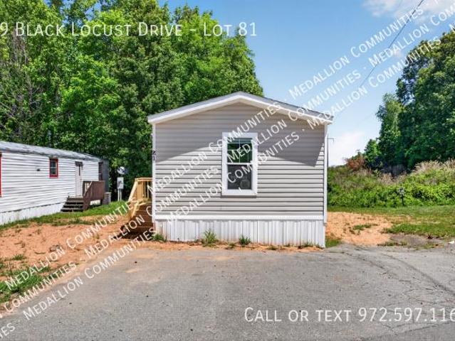 3 Br, 2 bath, Single Family 89 Black Locust Dr