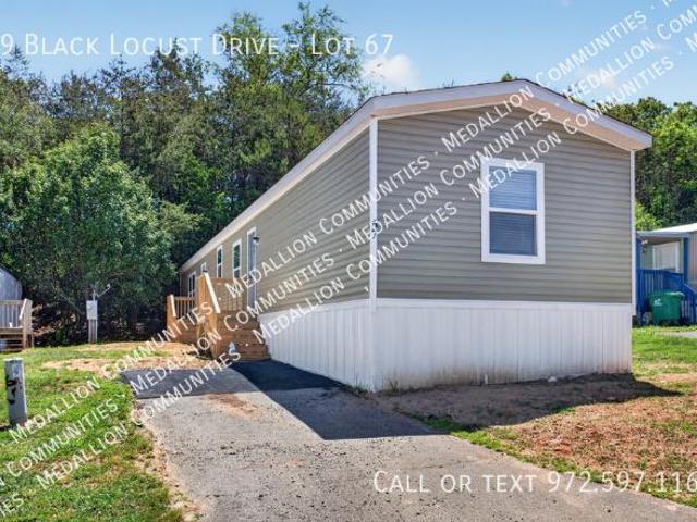 3 Br, 2 bath, Single Family 89 Black Locust Dr