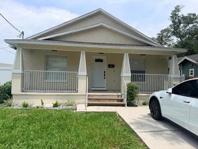 3 Br, 2 bath, Single Family 802 E North Bay St