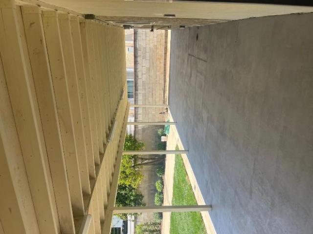 3 Br, 2 bath, Single Family 8039 Canaloupe Ave