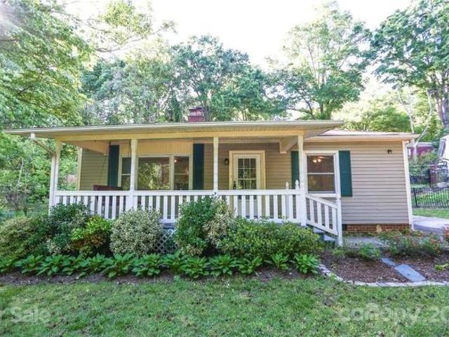 3 Br, 2 bath, Single Family 804 Carolyn Dr