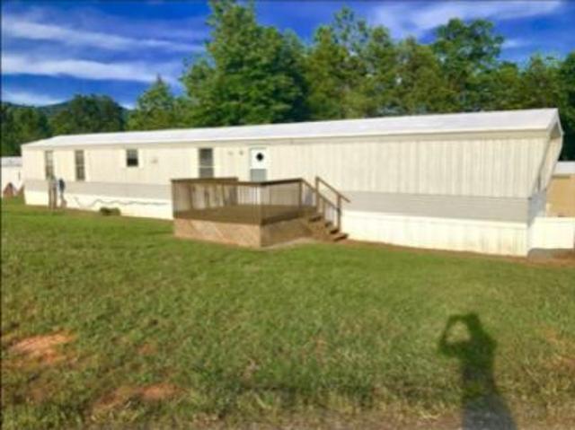 3 Br, 2 bath, Single Family 80 Lynn Dr