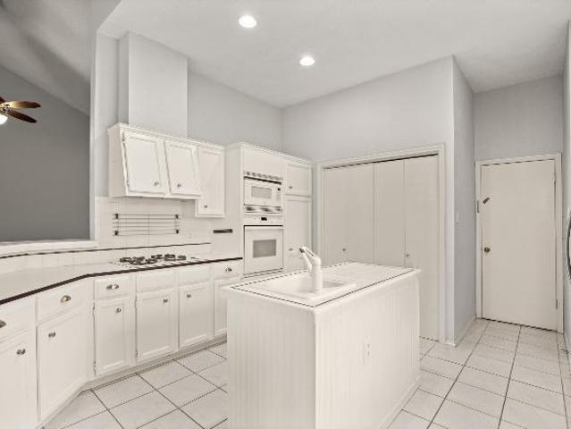 3 Br, 2 bath, Single Family 8113 Elkhorn Mountain Trail