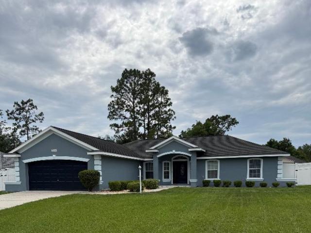 3 Br, 2 bath, Single Family 8118 Sw 132nd Loop